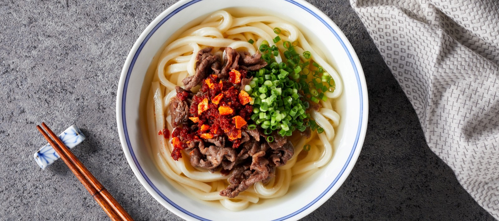 Meat Udon Noodles with UMAMI TOPPING | Recipes | S&B Foods Global Site
